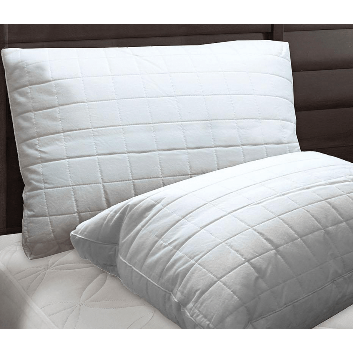 Gusseted Quilted Pillow – Magasins Hart | Hart Stores